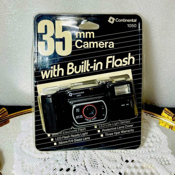 Accents | Vintage Continental 150 Camera | Poshmark